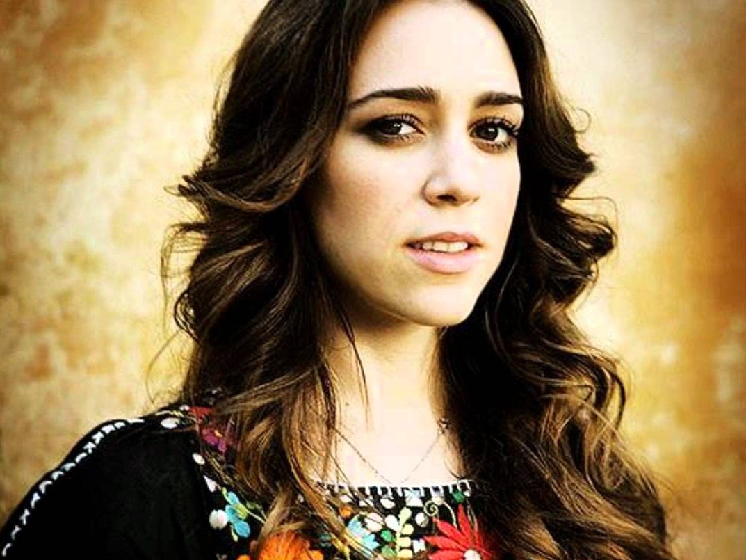 Roberta Sá tour dates & tickets 2025 | Ents24