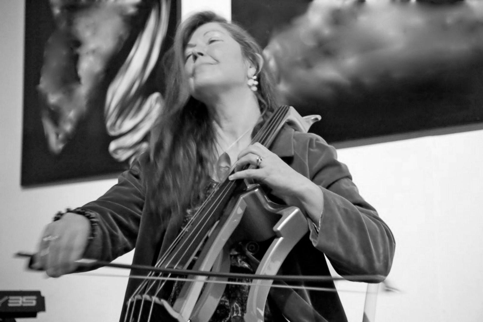 Emily Burridge tour dates & tickets 2025 | Ents24