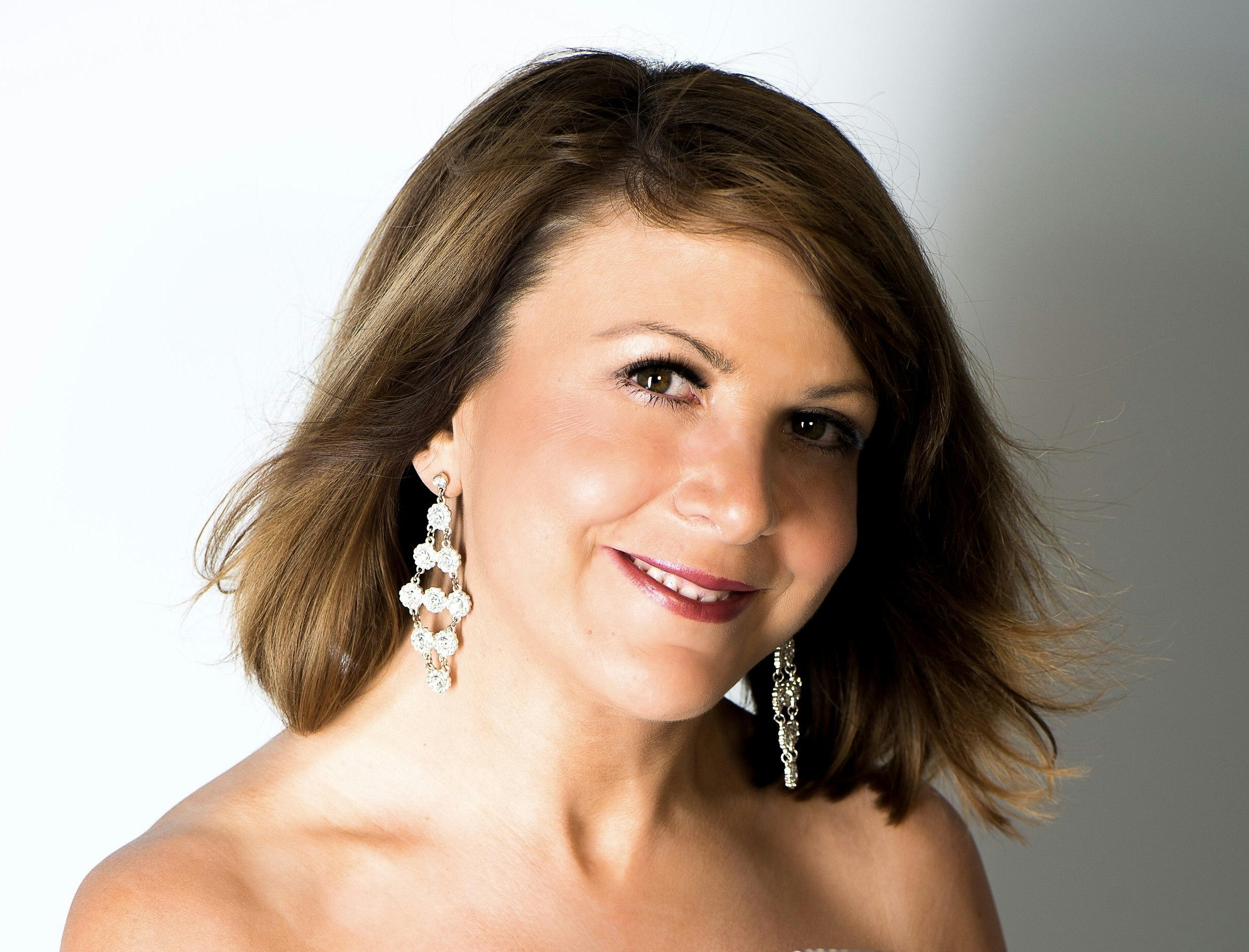 Lisa Stanley Tour Dates & Tickets 2020 | Ents24