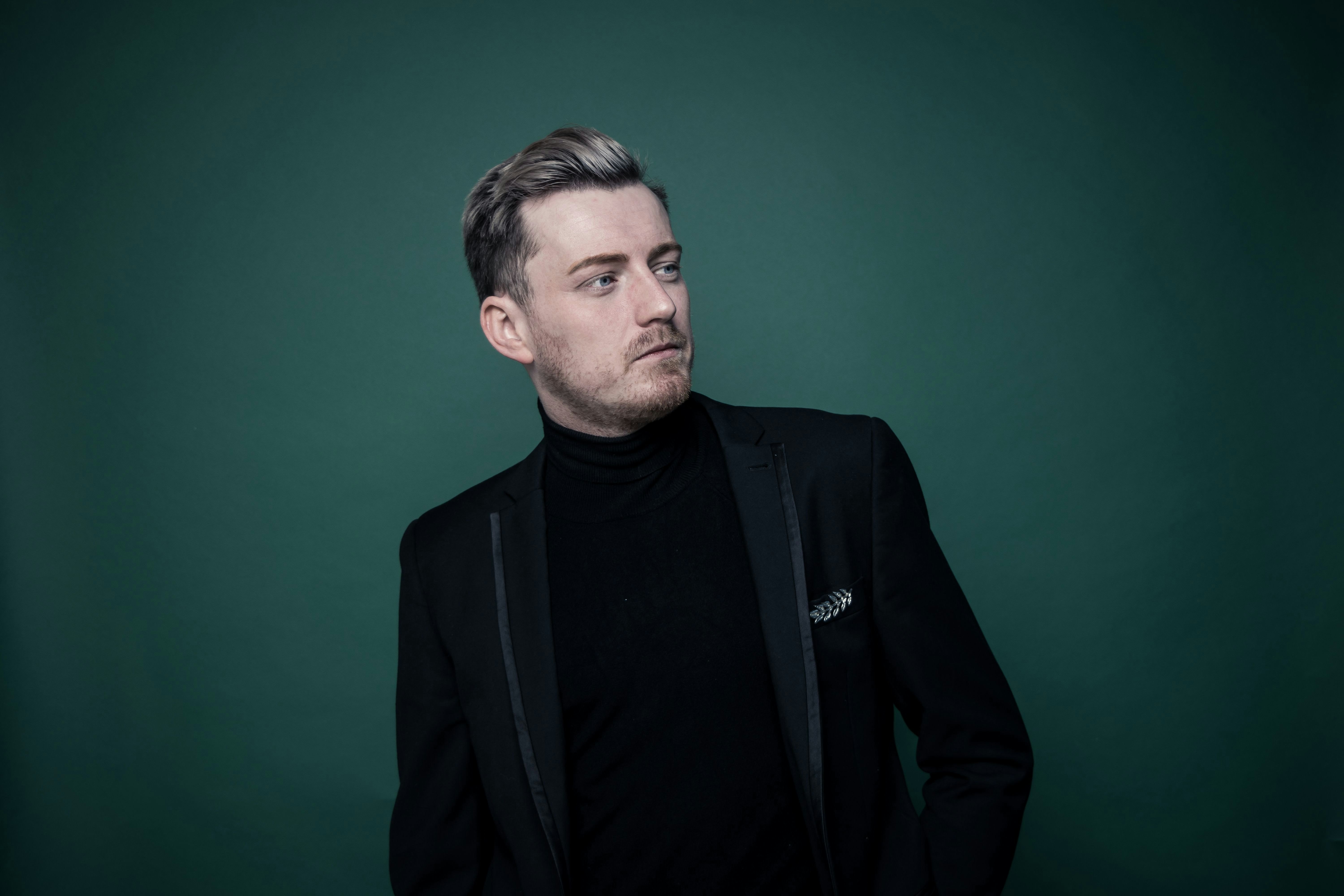 Simon Bell tour dates & tickets | Ents24